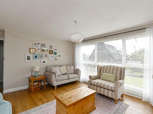 3 bedroom chalet to rent