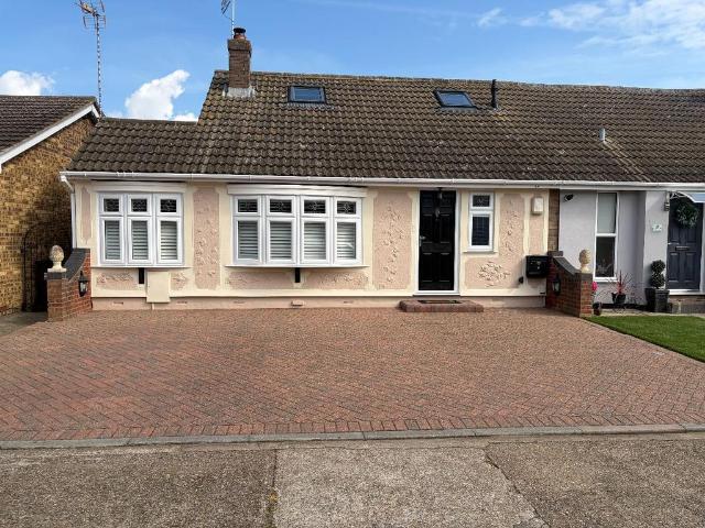 3 bedroom chalet to rent