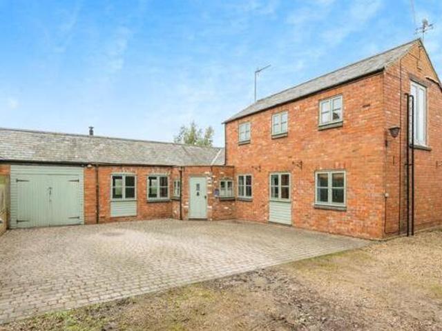 3 Bedroom Character Property For Sale In Collingtree