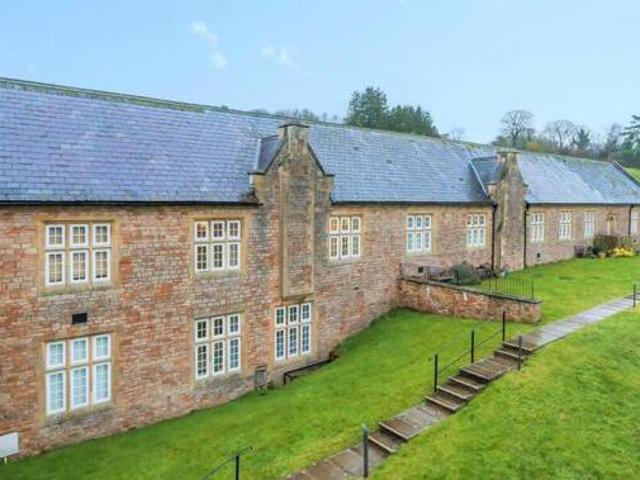 3 Bedroom Character Property For Sale In South Horrington Village, Wells