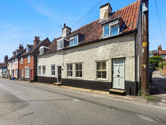 3 bedroom character property to rent