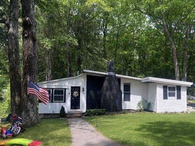 3 bedroom, Charlton MA 01507 104850910