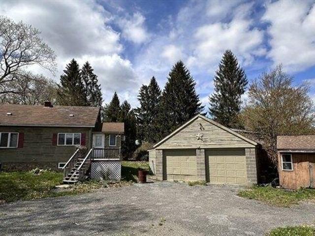 3 bedroom, Charlton MA 01507 105079851