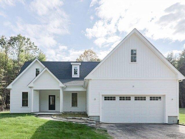 3 bedroom, Charlton MA 01507 102528405