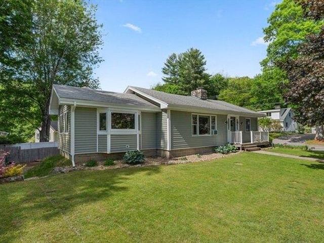 3 bedroom, Charlton MA 01507 102960536