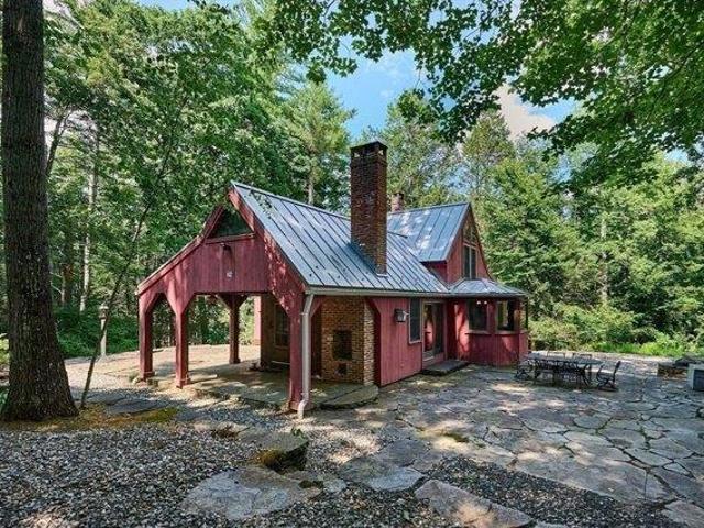 3 bedroom, Charlemont MA 01339 104716156
