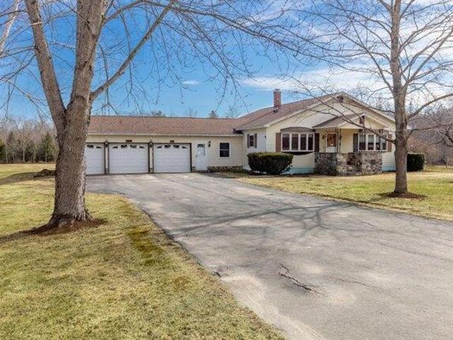 3 bedroom, Charleston ME 04422 102592059