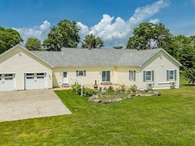 3 bedroom, Charleston ME 04422 105092840