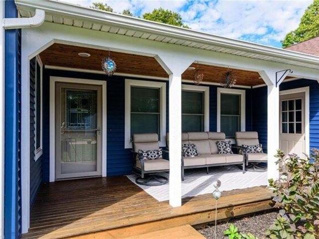 3 bedroom, Charlestown RI 02813 102632530