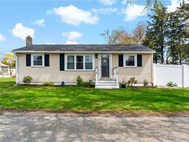 3 bedroom, Charlestown RI 02813 103016356