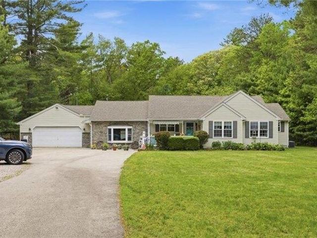 3 bedroom, Charlestown RI 02813 103071833