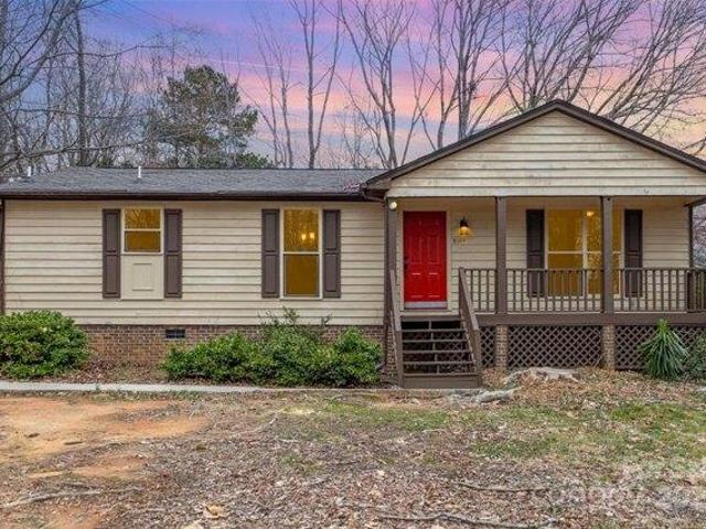 3 bedroom, Charlotte NC 28215 89584205