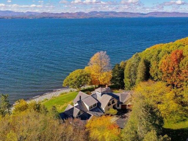 3 bedroom, Charlotte VT 05445 LS102777870