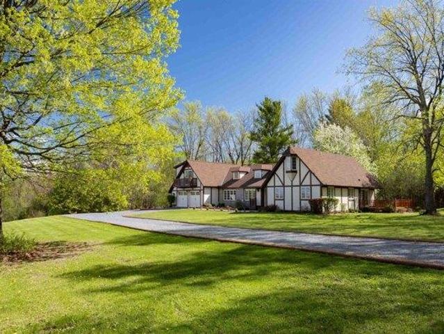 3 bedroom, Charlotte VT 05445 104762263