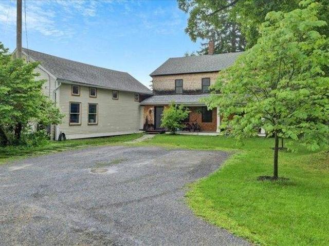 3 bedroom, Charlotte VT 05445 104807727