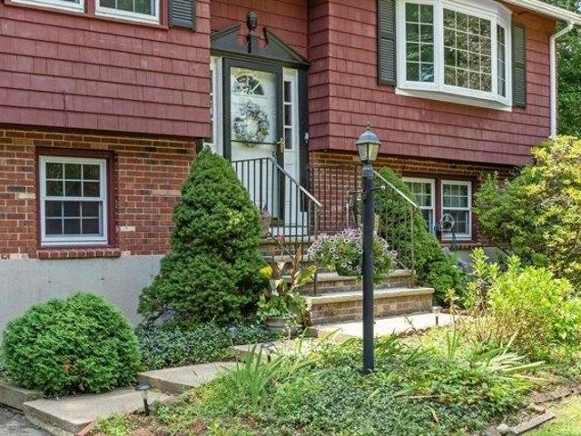 3 bedroom, Chelmsford MA 01863 105105332
