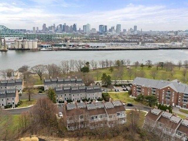 3 bedroom, Chelsea MA 02150 102371603