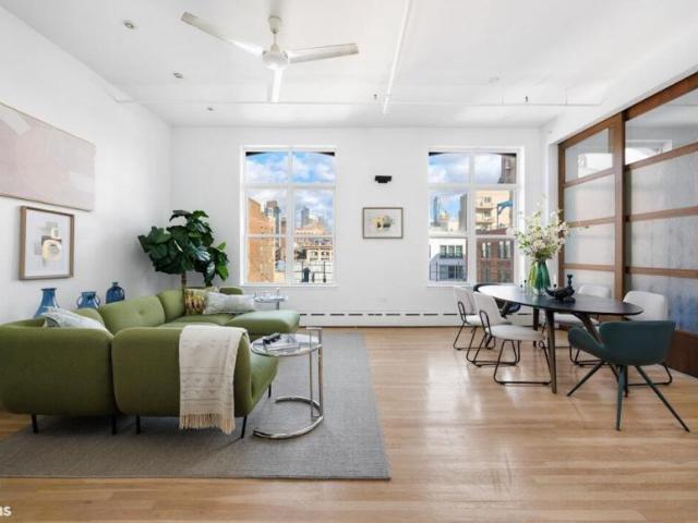 3 bedroom, Chelsea NY 96882080