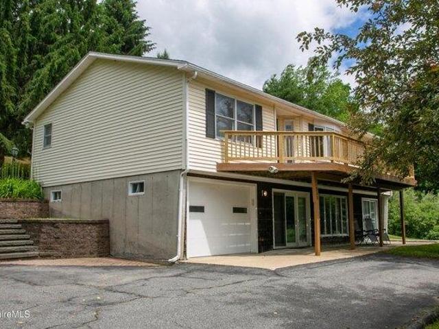 3 bedroom, Cheshire MA 01225 103851487