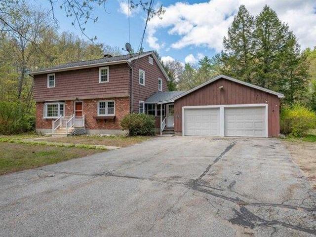 3 bedroom, Chester NH 03036 102776464