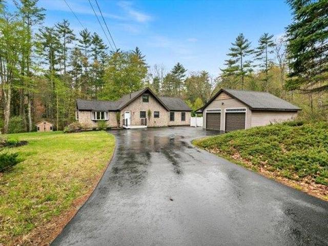 3 bedroom, Chester NH 03036 LS102442853