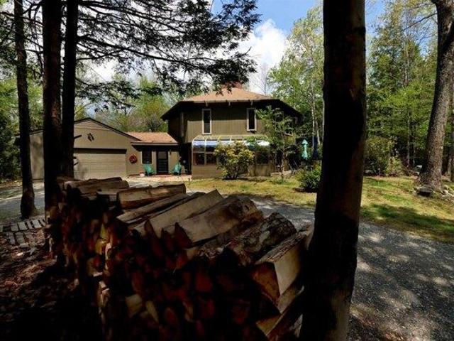 3 bedroom, Chesterfield NH 03462 103223705