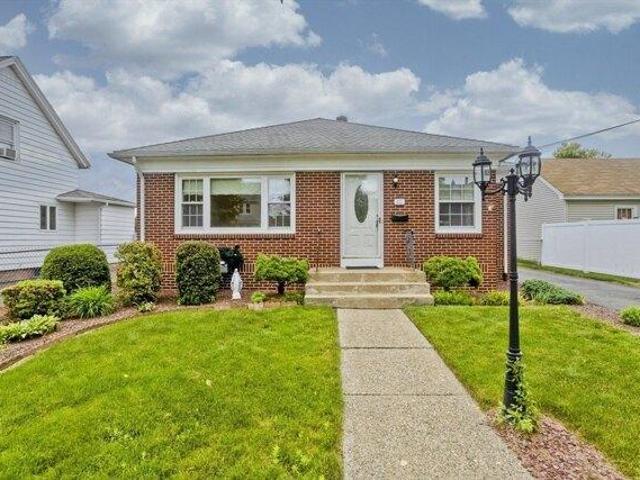 3 bedroom, Chicopee MA 01013 105040810