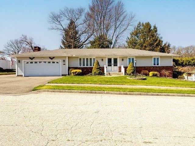 3 bedroom, Chicopee MA 01020 LS101603384
