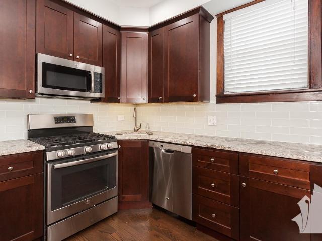 3 bedroom, Chicago IL 60642 LS69775248