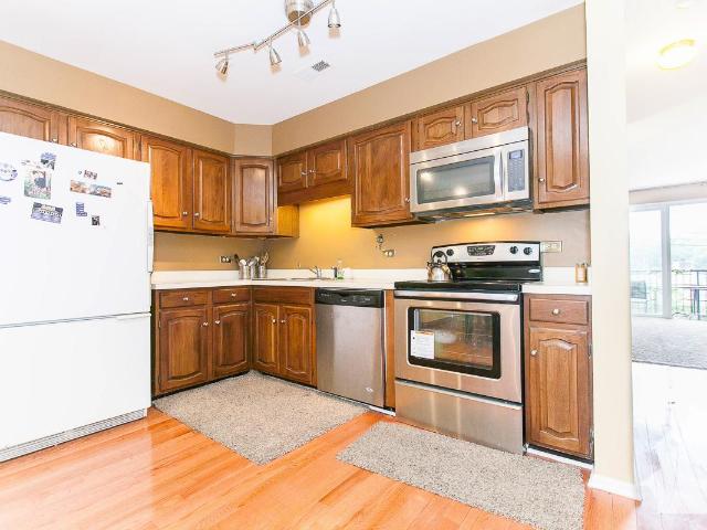3 bedroom, Chicago IL 60610 78101922