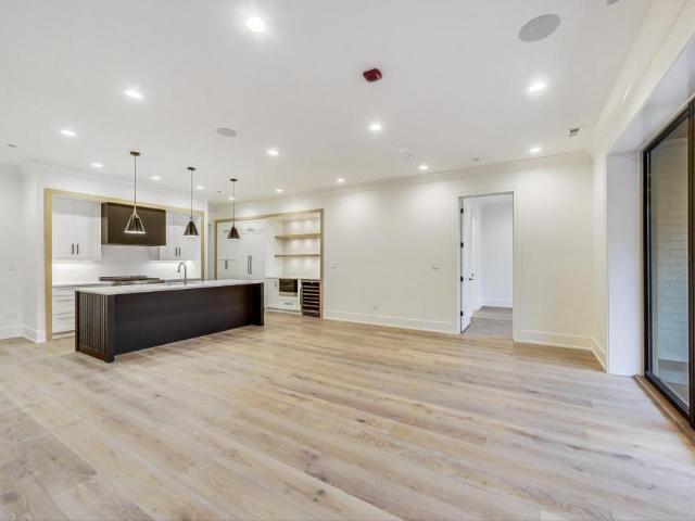 3 bedroom, Chicago IL 60625 LS67564191