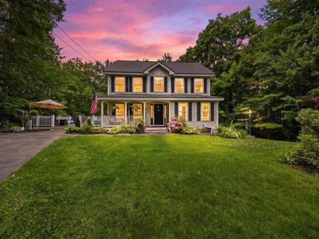 3 bedroom, Chichester NH 03258 103435241