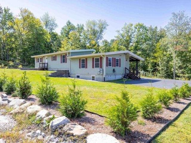3 bedroom, Chichester NH 03258 LS101633920