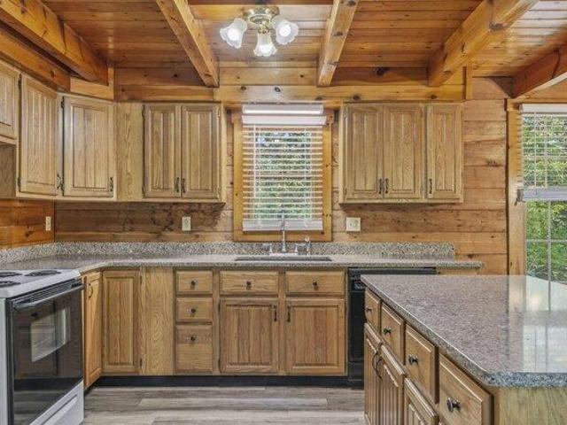3 bedroom, China ME 04358 105106113