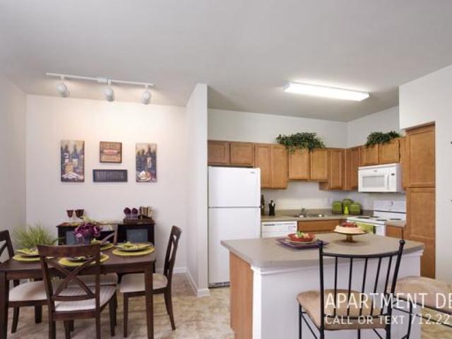 3 bedroom, Clute TX 77531 77323974