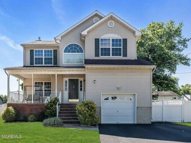3 bedroom, Cliffwood NJ 07721 104852985