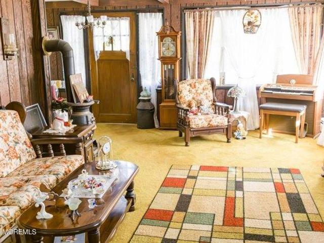 3 bedroom, Cliffwood NJ 07721 104909145