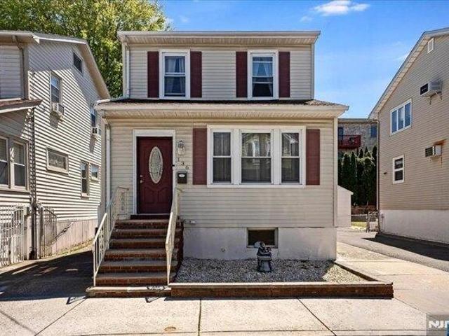 3 bedroom, Cliffside Park NJ 07010 102723897