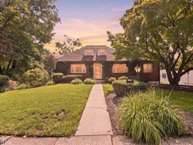 3 bedroom, Clifton NJ 07043 105191304