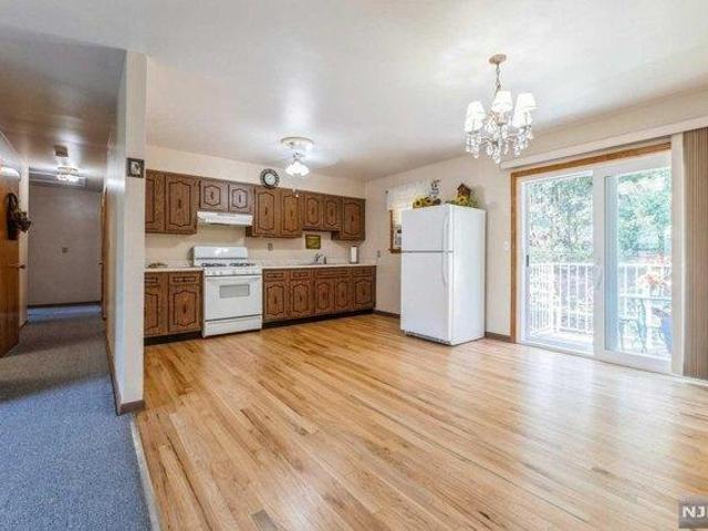 3 bedroom, Clifton NJ 07013 88222380