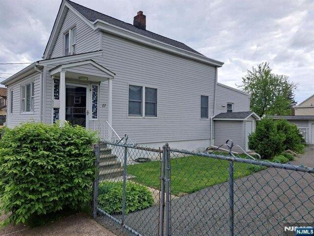 3 bedroom, Clifton NJ 07013 102478184