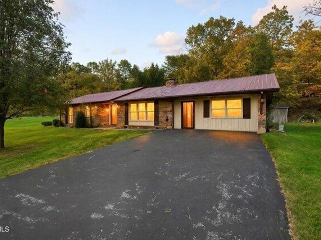 3 bedroom, Clintwood VA 24228 LS95807100