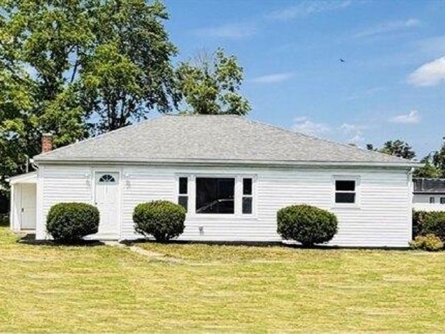 3 bedroom, Clinton MA 01510 103250183
