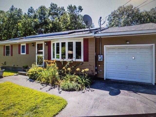 3 bedroom, Clinton MA 01510 105040380