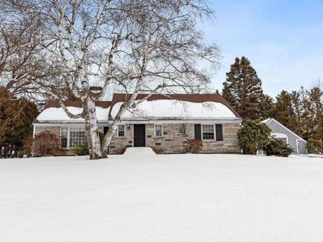 3 bedroom, Clinton MA 01510 LS102121632