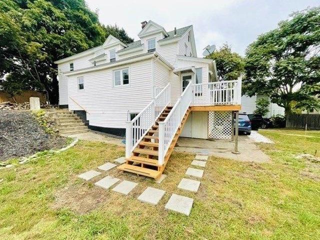 3 bedroom, Clinton MA 01510 LS102922423