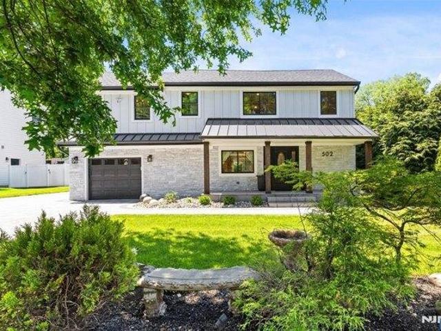 3 bedroom, Closter NJ 07624 105175106