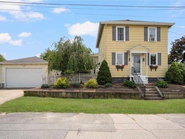 3 bedroom, Cranston RI 02905 104687426