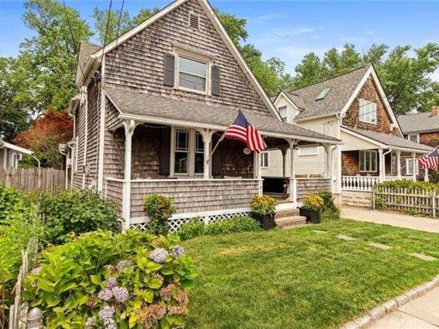 3 bedroom, Cranston RI 02905 104761571