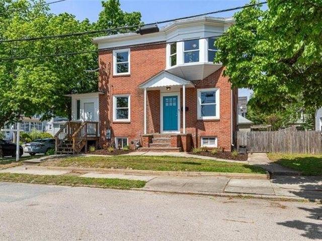 3 bedroom, Cranston RI 02905 105081030